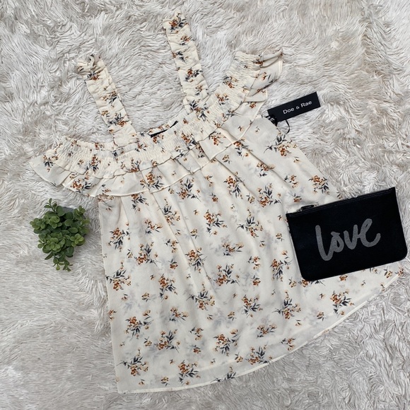 Doe & Rae | Tops | Doe Rae Off Shoulder Floral Top Cream | Poshmark